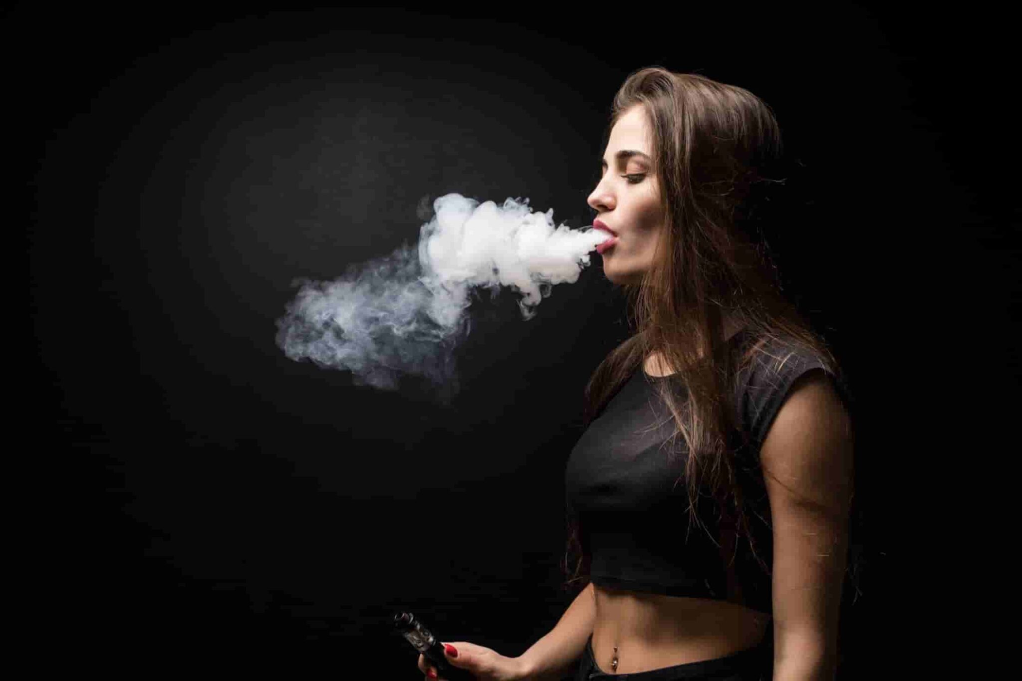 Smoking Etiquette: Follow these 7 Simple Rules - Rethink-Rx